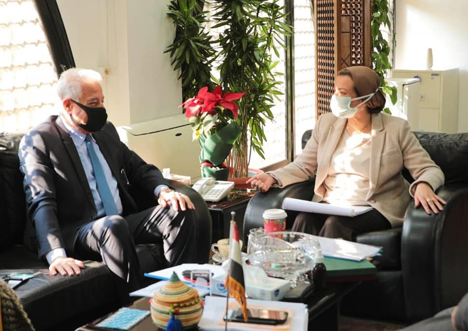 Yasmine Fouad Et Khaled Fouda Examinent Les Préparatifs De La COP27 ...