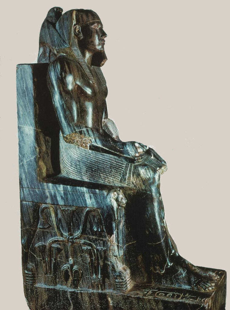 La Statue De Horus Protégeant Khephren - Le Progrès Egyptien